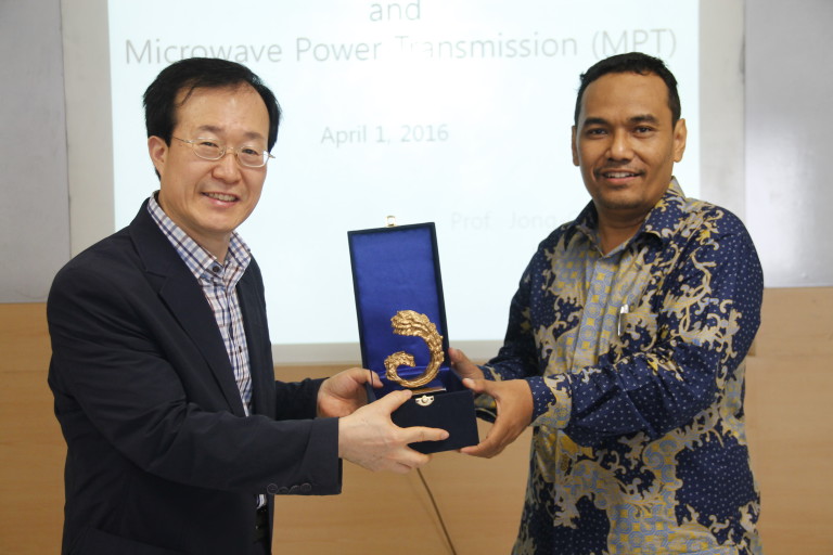 Scientific Lecture : Prof. Jong-Chul Lee, Ph.D. - Doctor of Computer ...